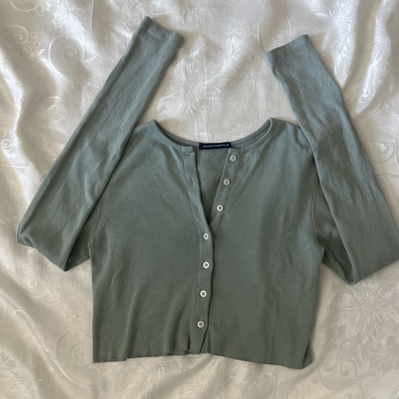 Brandy Melville | Tops | Brandy Melville Crop Sweater In Mint Green ...